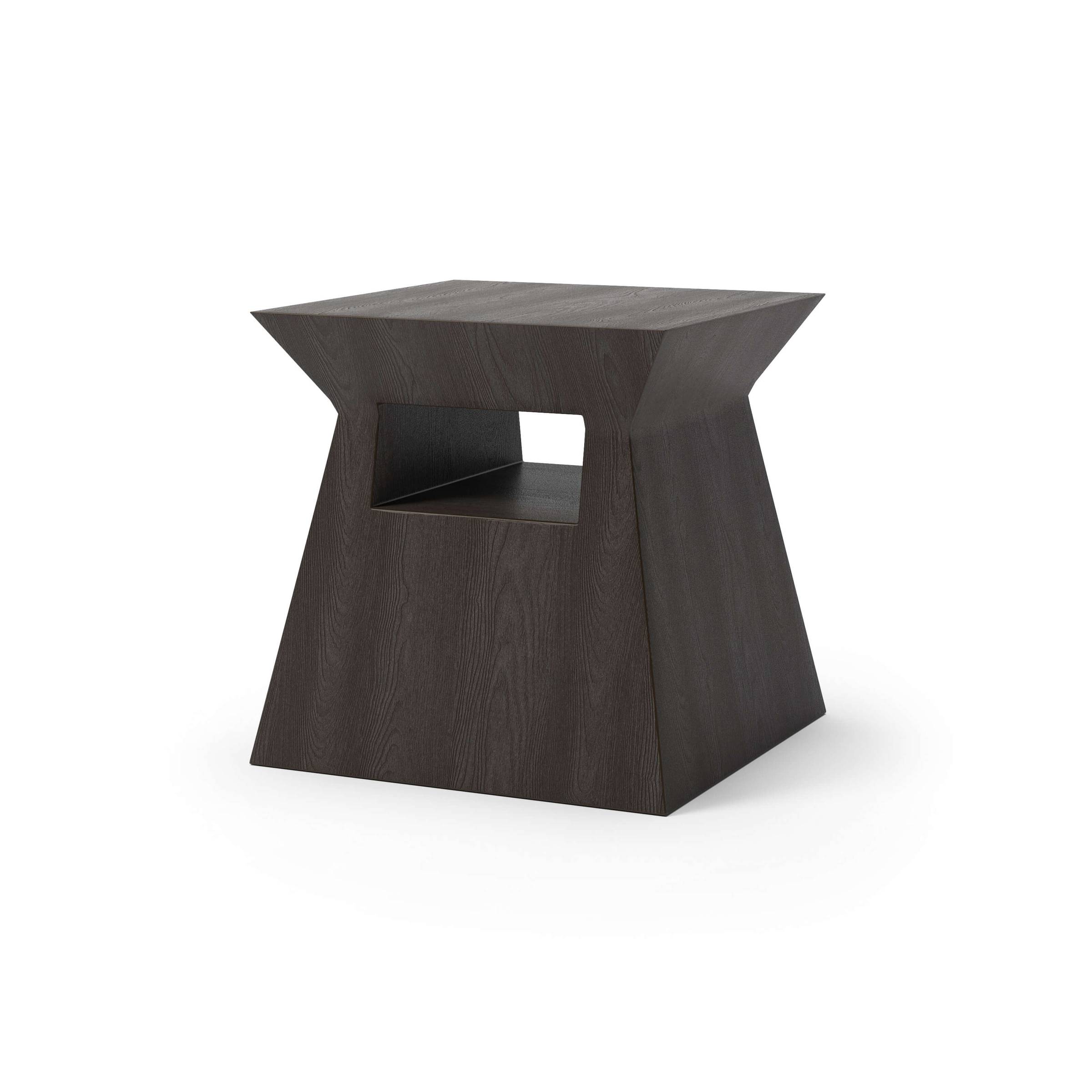 Greco Chow Table | Kreiss