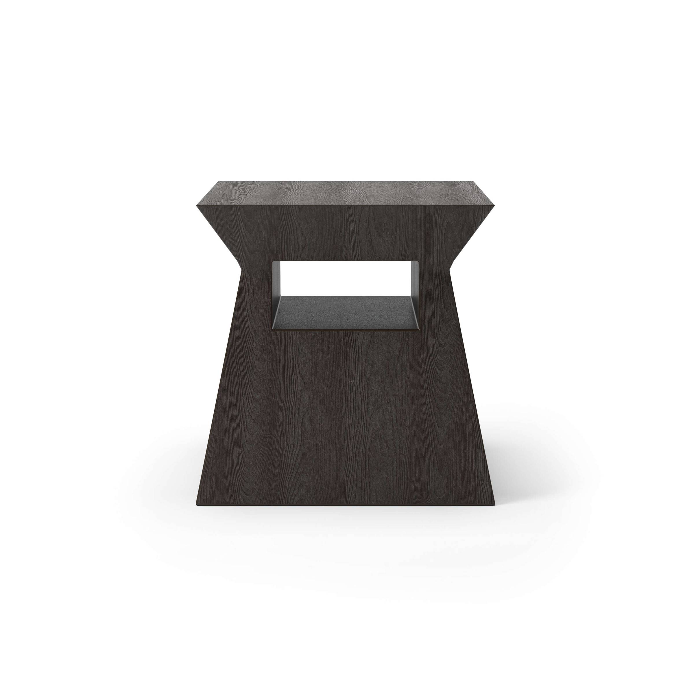 Greco Chow Table | Kreiss